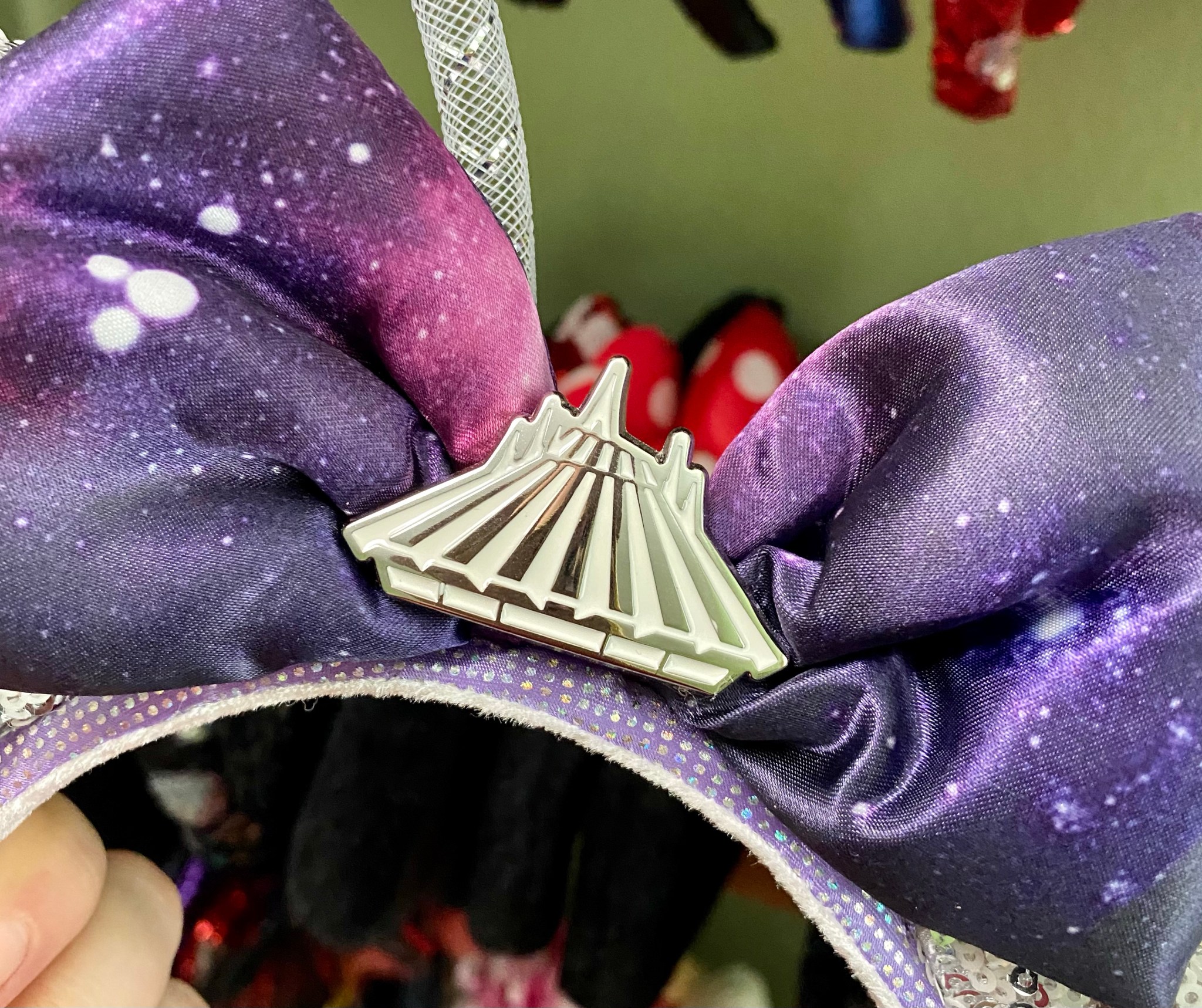 Real vs. Fake: Spotting Fakes – Minnie Mouse: The Main Attraction ...