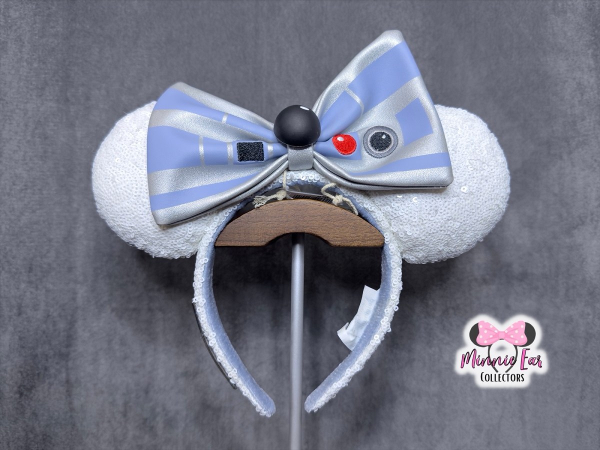 R2-D2 Loungefly Ears – Minnie Ear Collectors